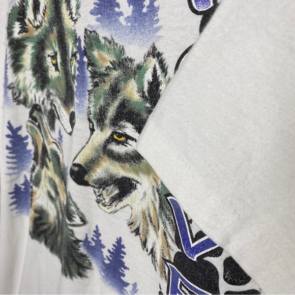 Hanes | Shirts | Vintage Wolf Shirt Nature Xl White Single Stitch 9s ...